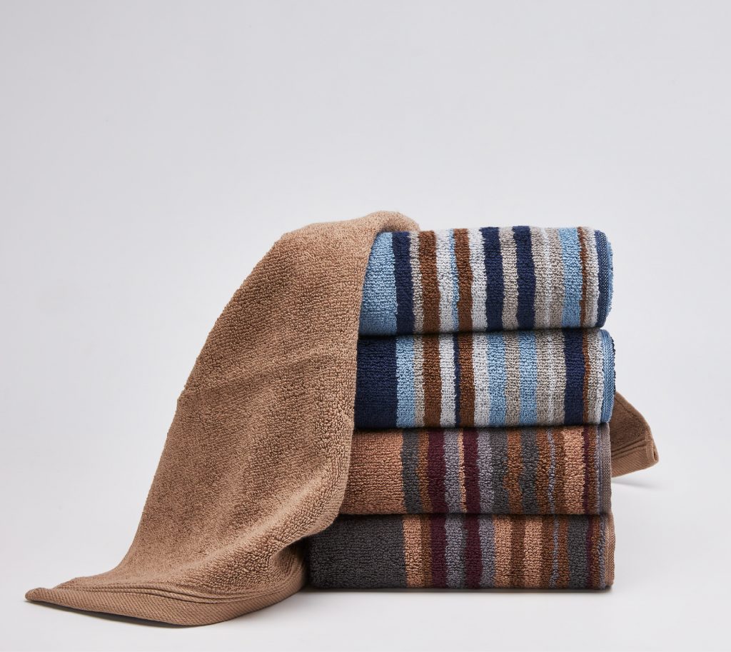 Cedar Collection – SANTAS